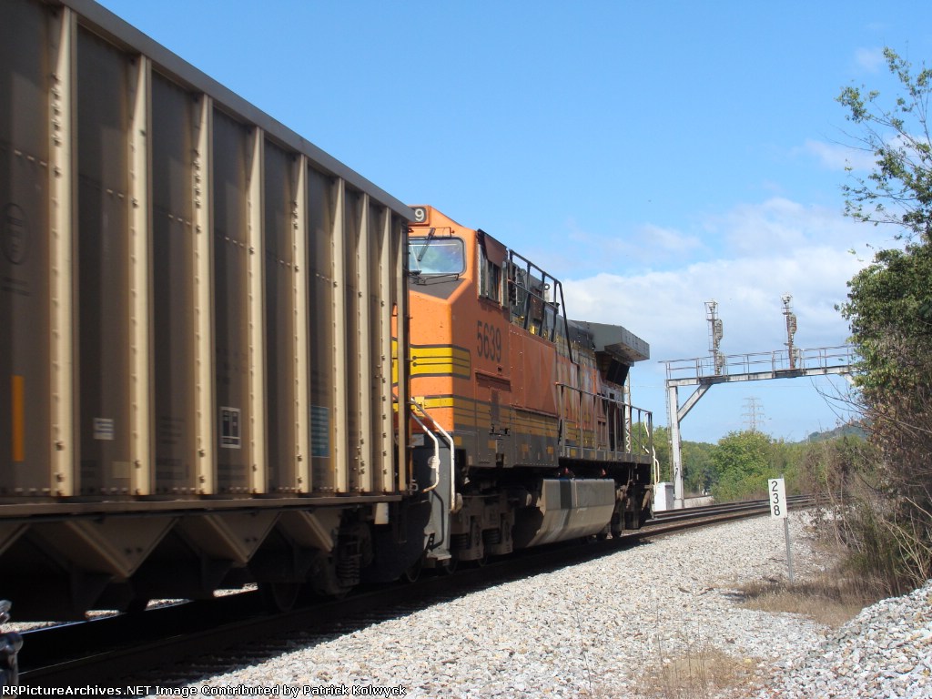 BNSF 5639